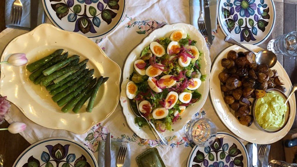 Phoebe's Stunning Spring Lunch With Wild Garlic Mayo and Seedy Rye Bre