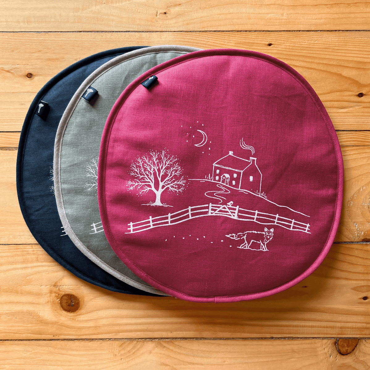 Winter Fox Linen Aga Pad