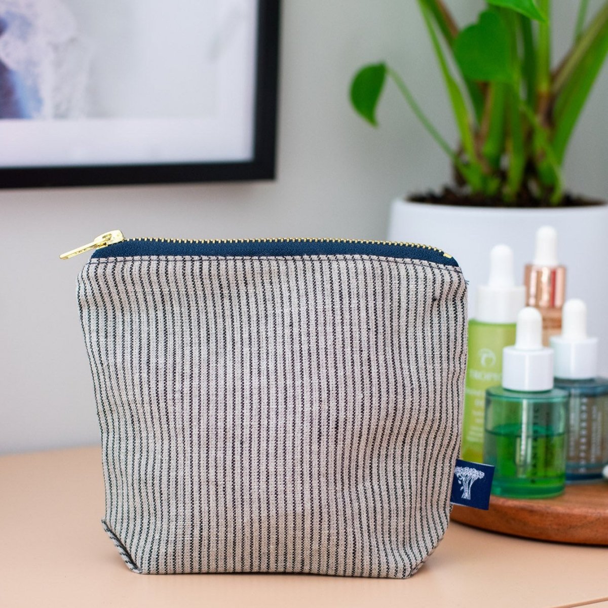 Striped Linen Makeup Bag - Navy/Natural Stripe